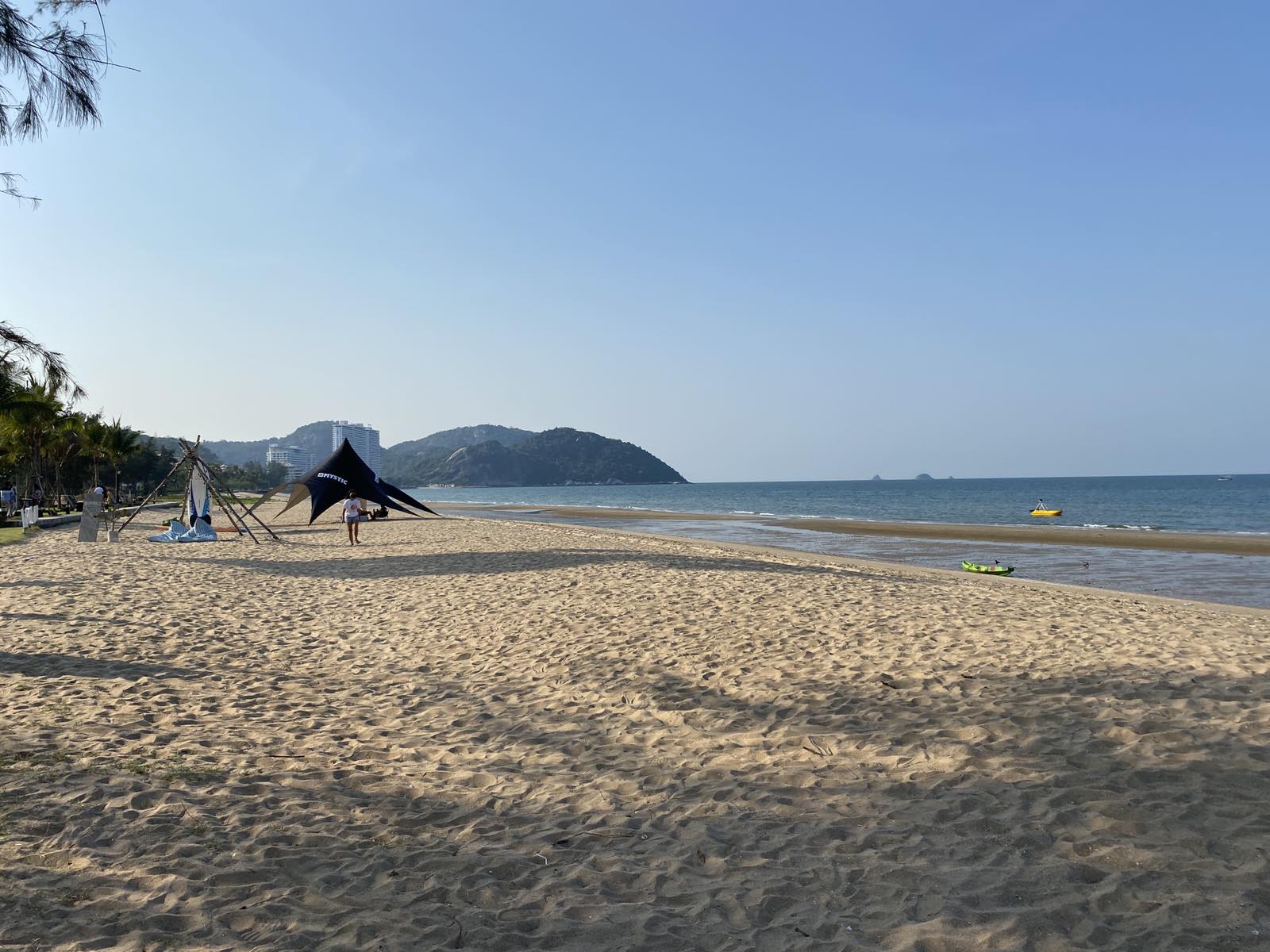 A Cafe with a Beach View: Eureka Beach Cafe in Hua Hin – Mark x Abi
