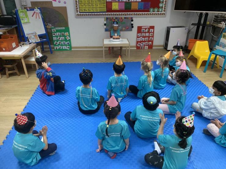 DIY Easy and Budget-Friendly Class Birthday Celebration – Mark x Abi