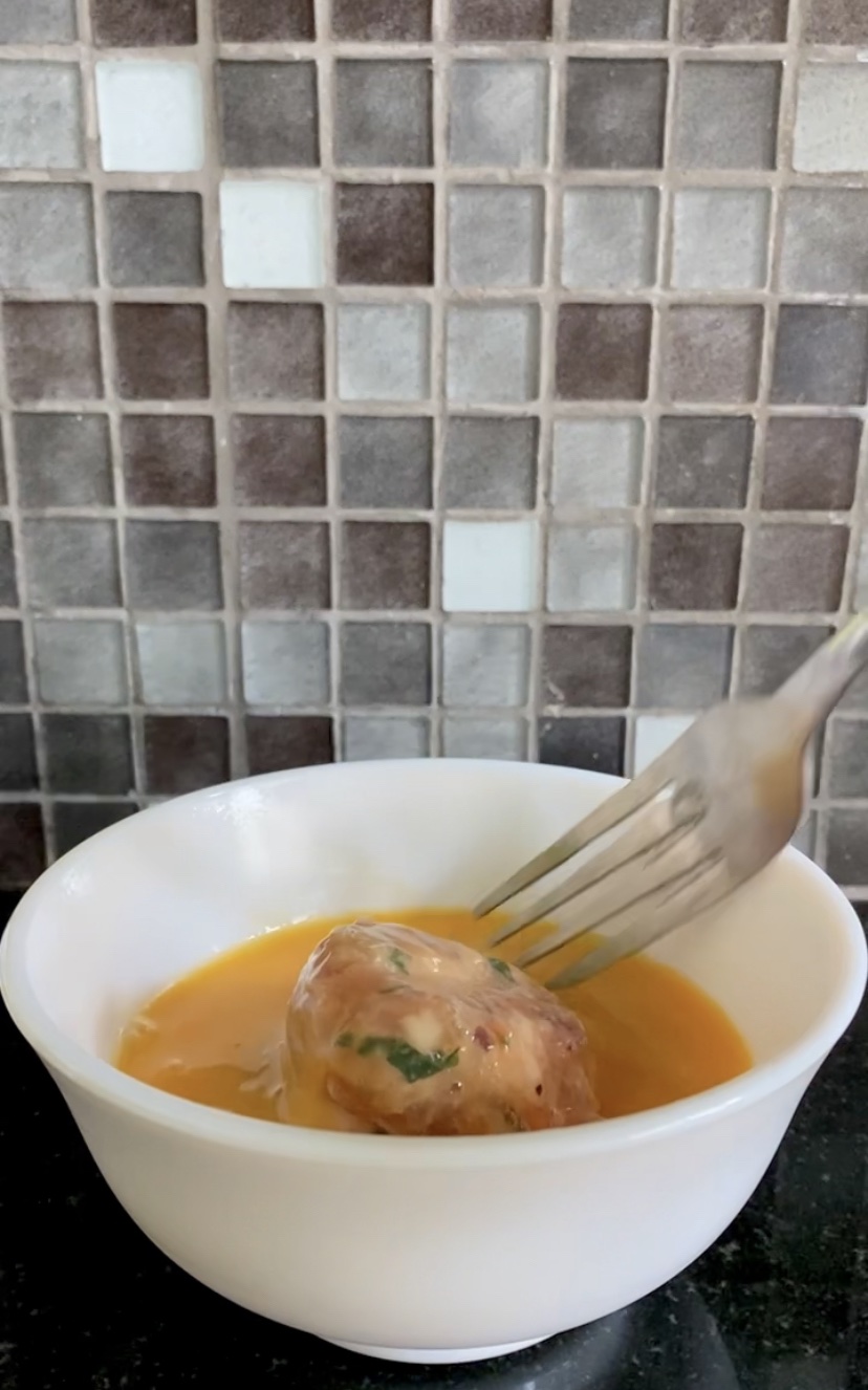 Crispy Bola-Bola (Meat Balls) Recipe – Mark x Abi