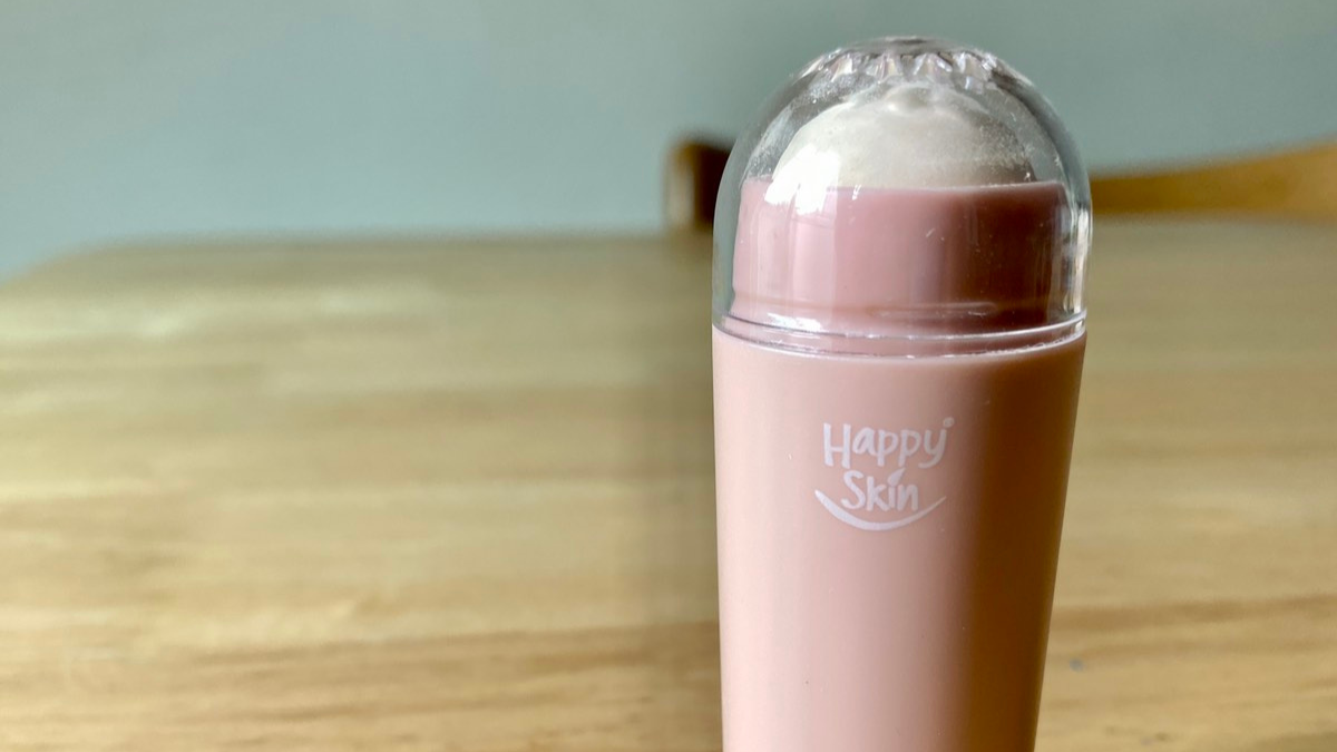 Easy Make-Up Touch Ups with Happy Skin’s Oil Control Volcanic Roller ...